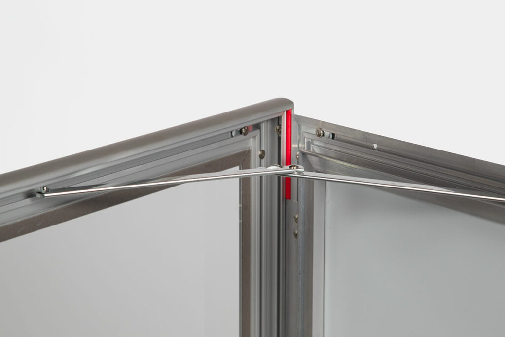 SlimLock Key Lockable Poster Frame | Poster frames | Snapper Display ...